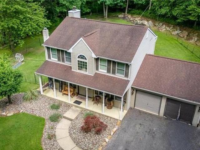 341 Stone Mountain Rd, Lehighton, PA 18235