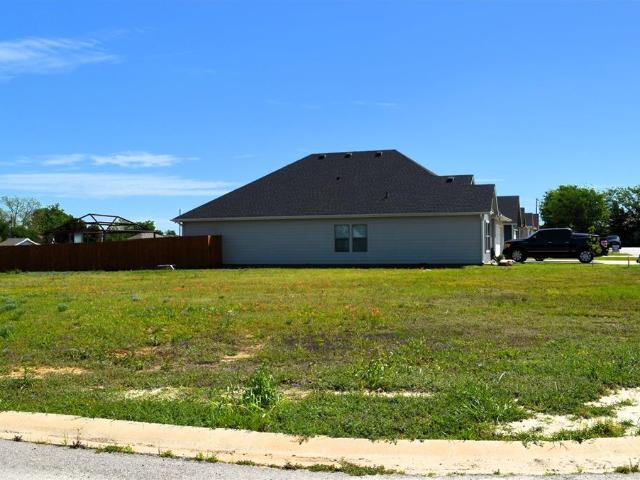 341 Preston Rd, Mabank, TX 75147 | MLS #21237 | Compass
