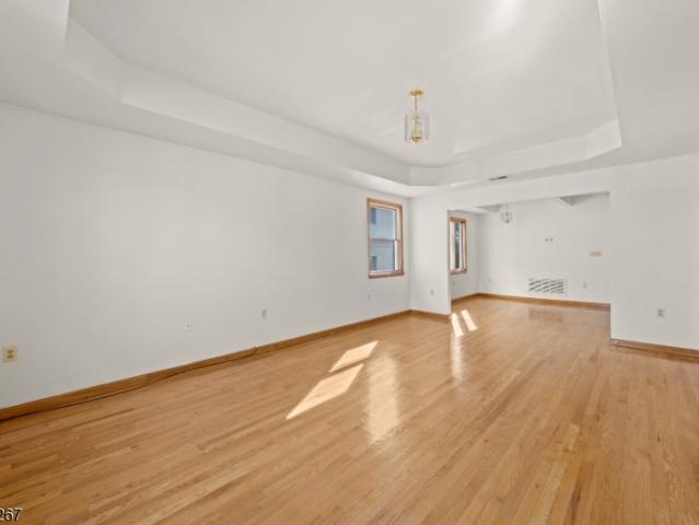 341 Rosehill Pl # 2