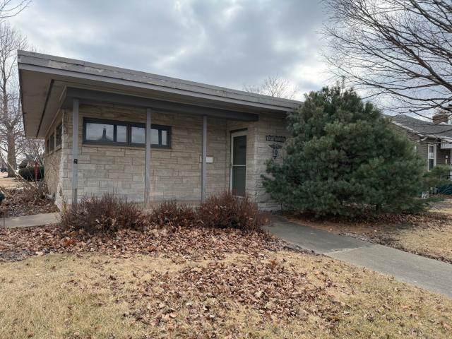 341 W Walnut Street