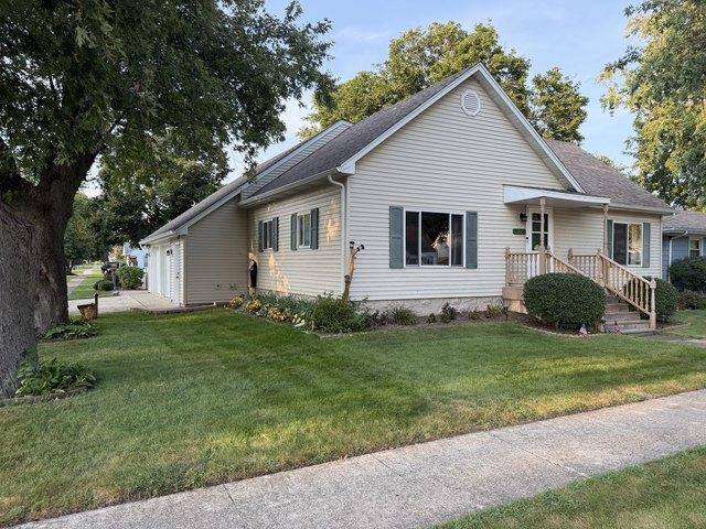 341 W Wood Dr, Peotone, IL 60468