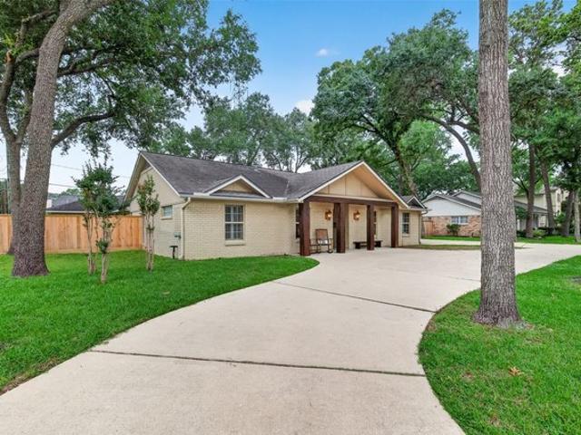 341 W Gaywood Dr, Houston, TX 77079