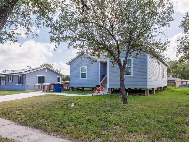341 Woodlawn Street