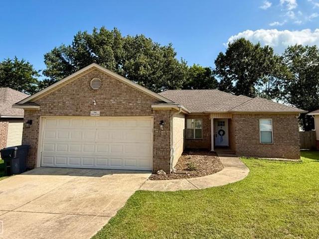 341 Wildwood Pt, Jonesboro, AR 72405