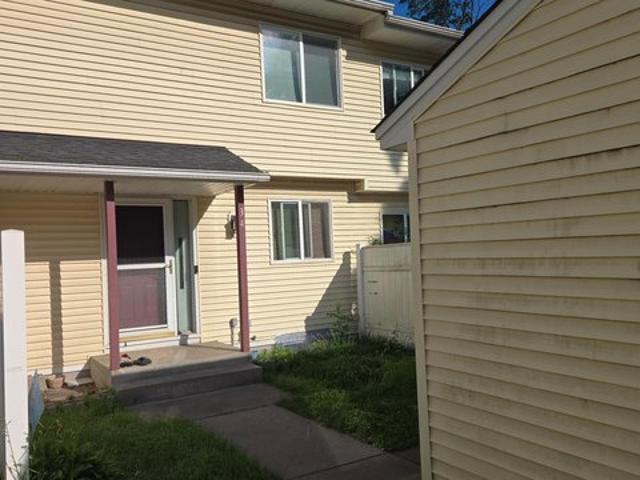 341 Winifred St E, Saint Paul, MN 55107