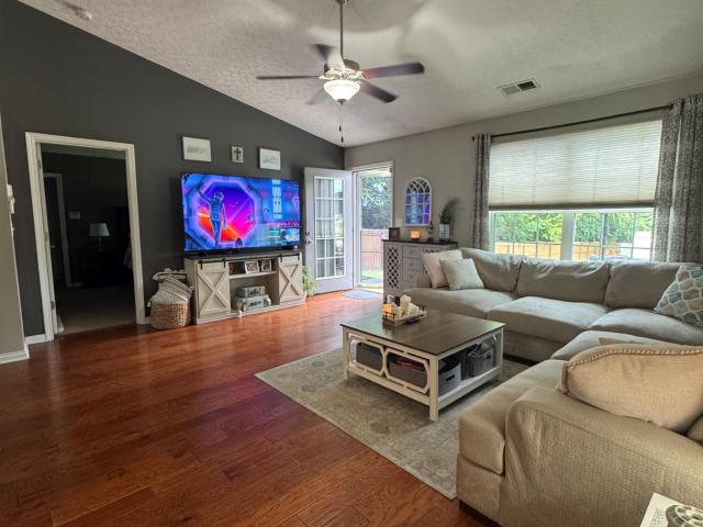341 Tipperary Crossing