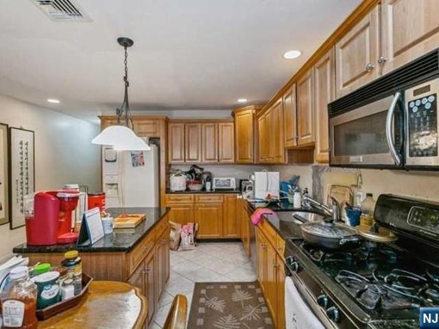 341B E Columbia # B