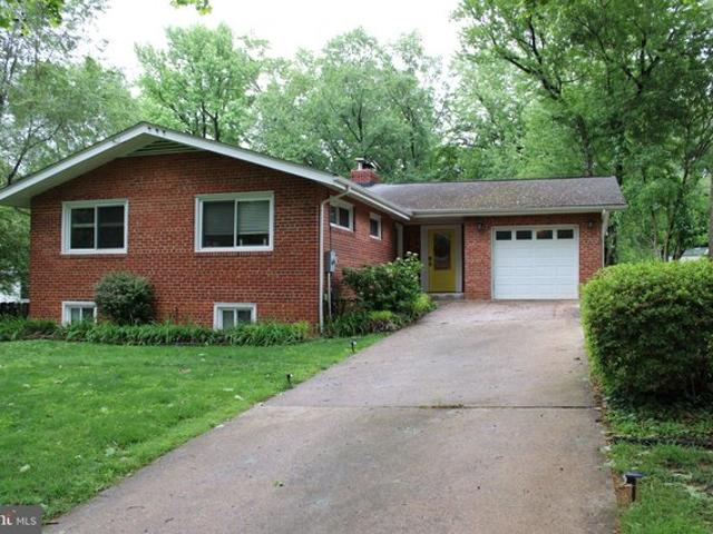 3424 Brookwood Dr, Fairfax, VA 22030