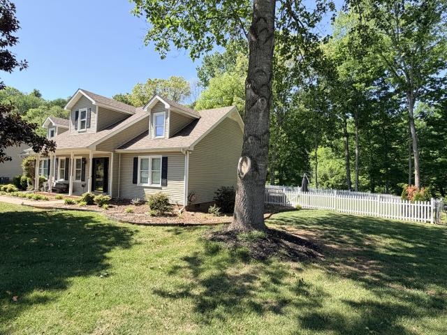 3424 Clearwater Dr