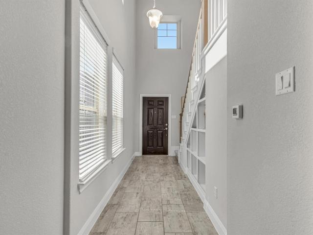 3424 Rooba St