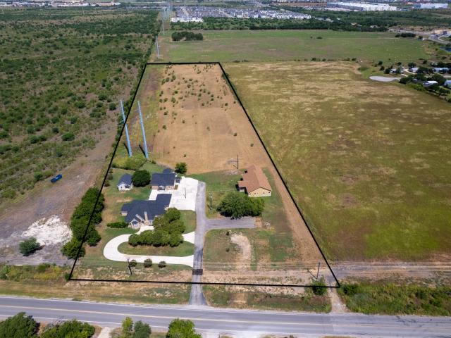 3424 S Old Bastrop Hwy, San Marcos, TX 78666 | MLS #3812