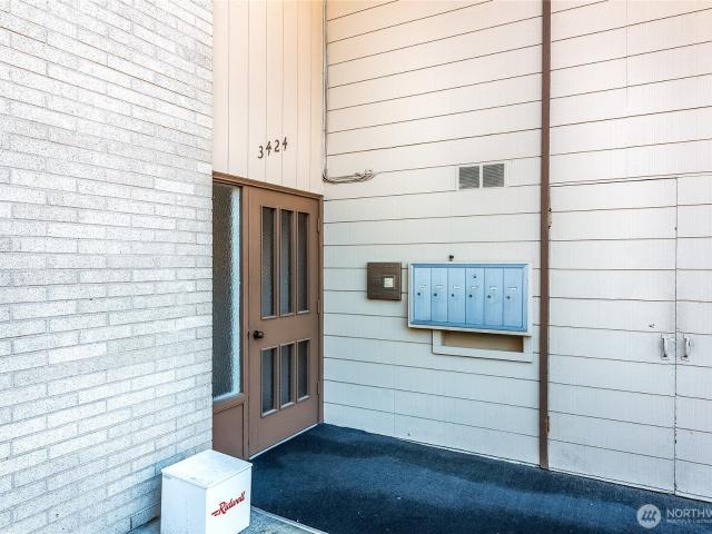 3424 25th Avenue W # 201