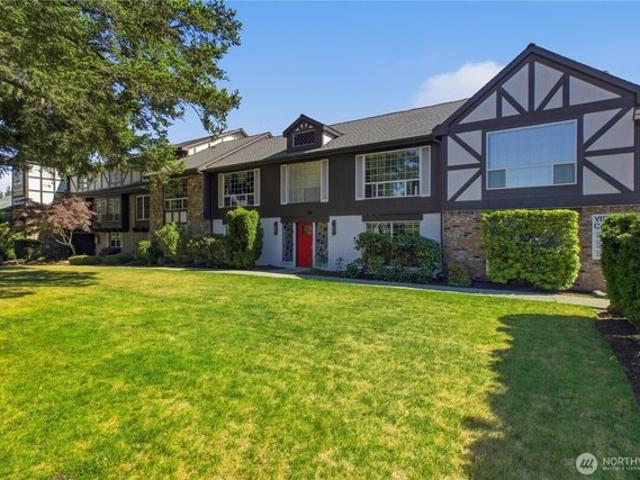3425 S 176th St Unit 212, Seatac, WA 98188