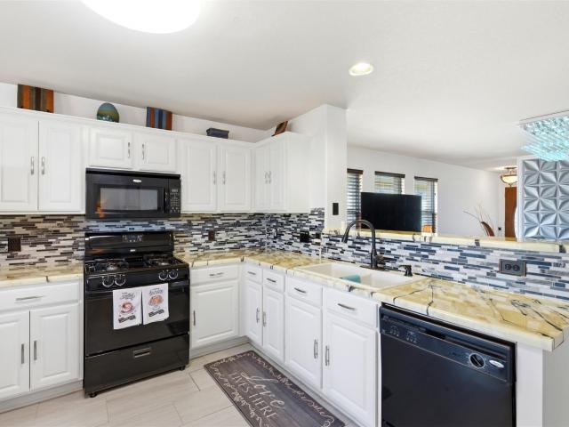 3425 Savage Springs Dr