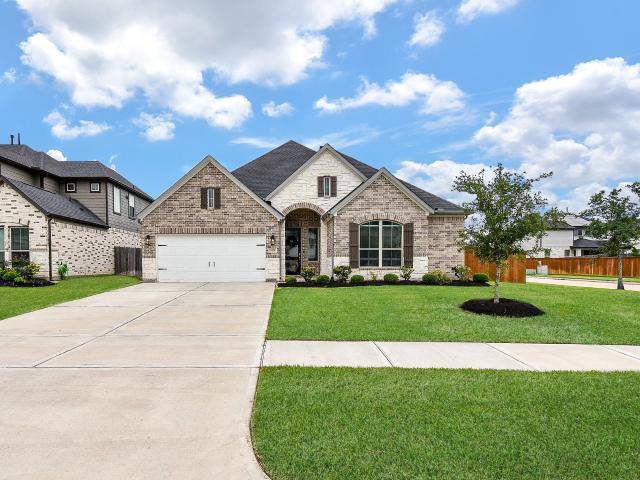 3426 Majestic Pine Lane
