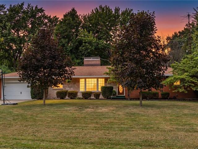 3426 Napanee Dr, Beavercreek, OH 45430