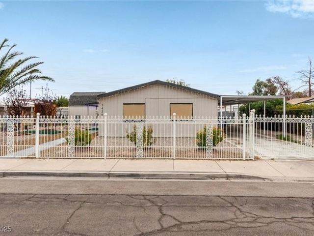 3426 Cactus Springs Dr, Las Vegas, NV 89115