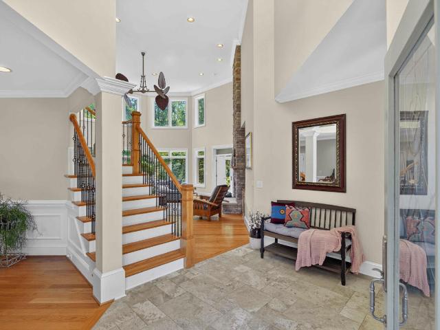 3426 Fairway Lane
