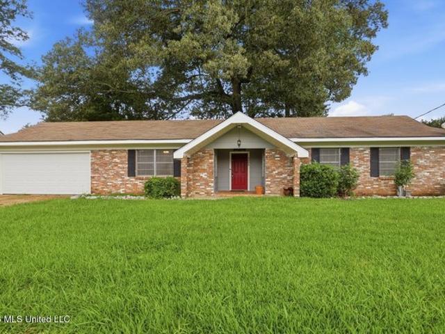 3426 Harle St, Pearl, MS 39208