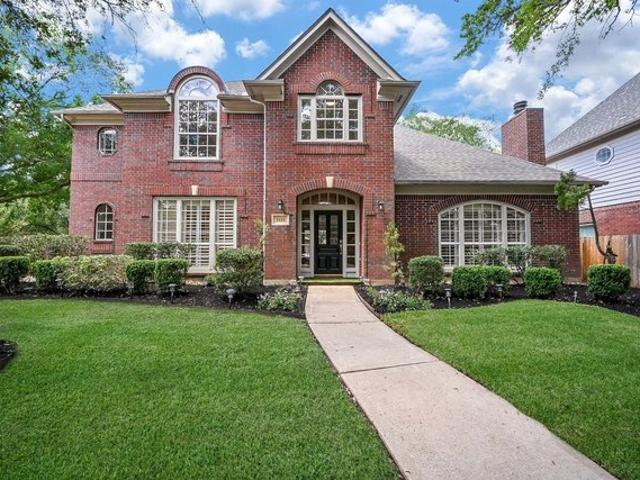 3426 Stoney Mist Dr, Sugar Land, TX 77479