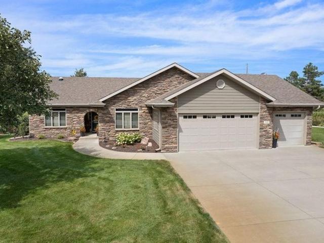 3426 53rd St, Columbus, NE 68601