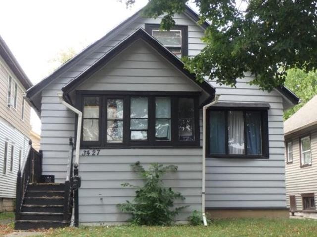 3427 N Palmer St, Milwaukee, WI 53212