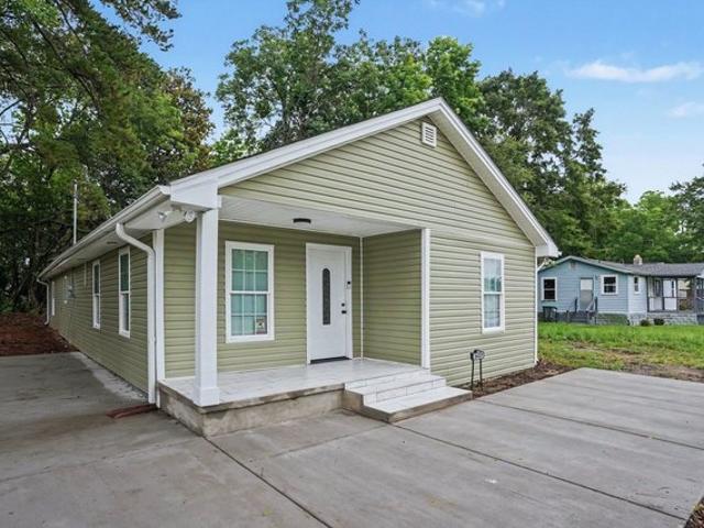 3427 Church St, Loris, SC 29569