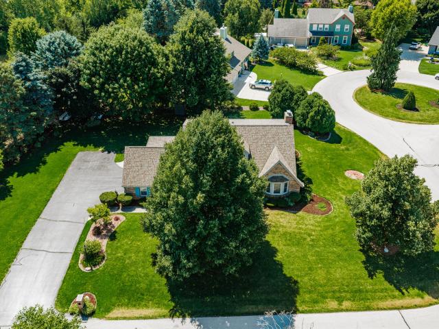 3427 Foxwood Rd