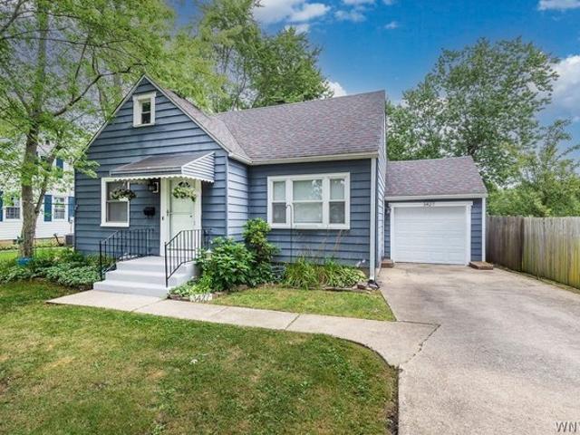 3427 Warner Dr, Grand Island, NY 14072
