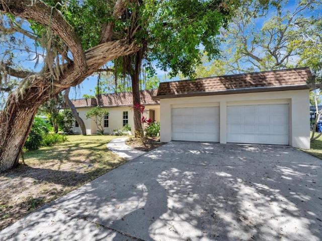 3428 Mineola Dr, Sarasota, FL 34239 | MLS #A4677 | Compass