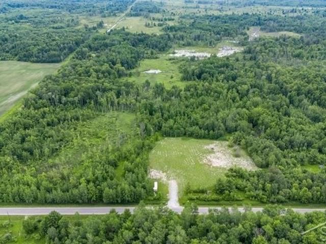 3428 N Three Rivers Rd, Gladwin, MI 48624