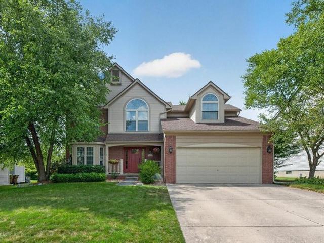 3428 Honeysuckle Ct, Ann Arbor, MI 48103