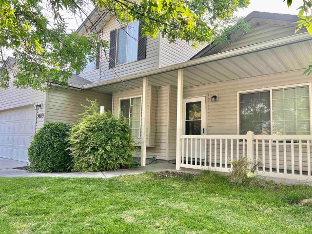 3428 S Rock Springs