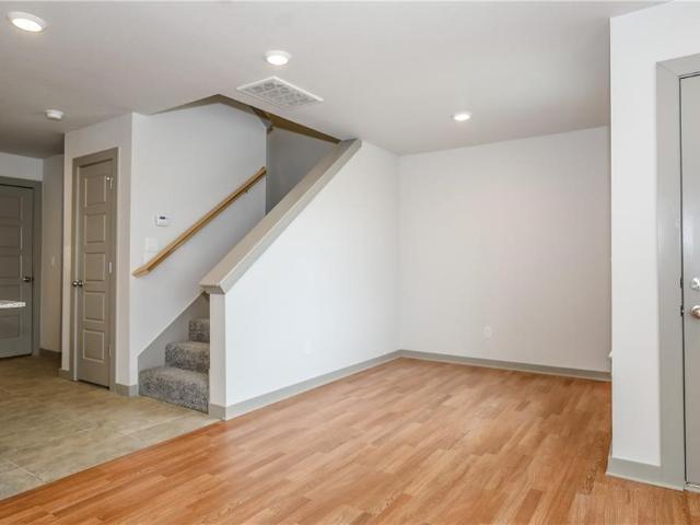 3428 Vel Mews
