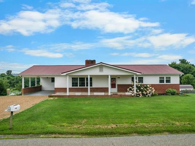 34296 Stagecoach Rd, Glade Spring, VA 24340