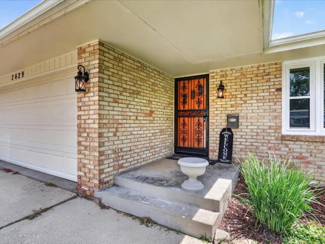 3429 Pontiac Place