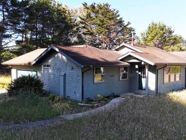 34201 Pacific Reefs Rd, Albion, CA 95410