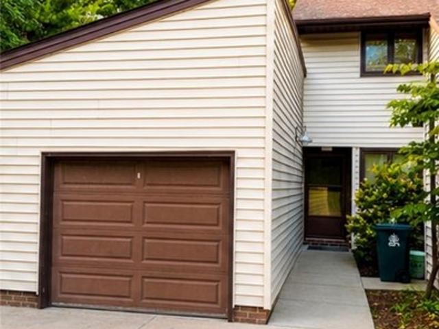 3420 Mayfield Rd, Cleveland Heights, OH 44118