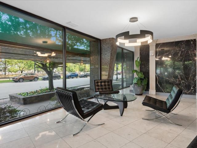 3420 N Lake Shore Drive # 8J