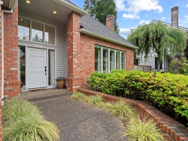 3420 barrington dr