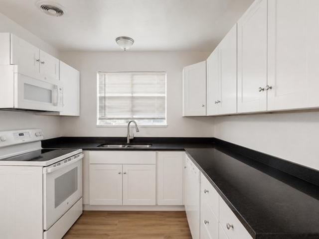 3420 S 2000 E, Millcreek, UT 84109