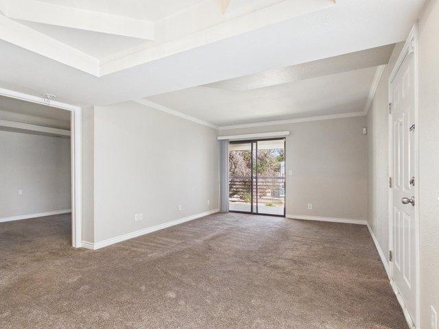 3420 W Danbury Dr Apt C203, Phoenix, AZ 85053