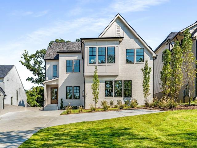 3420A Golf Club Ln