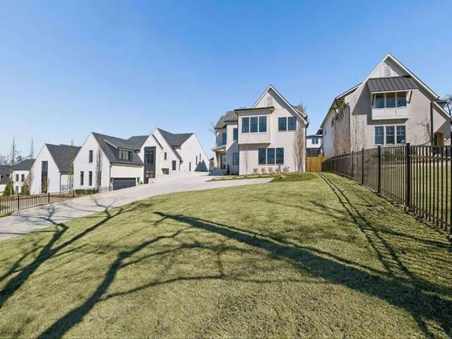 3420A Golf Club Ln, Nashville, TN 37215