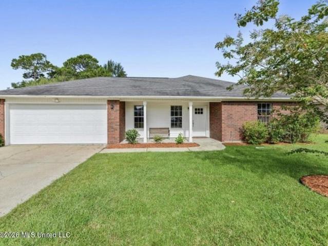 3421 N 10th St, Ocean Springs, MS 39564