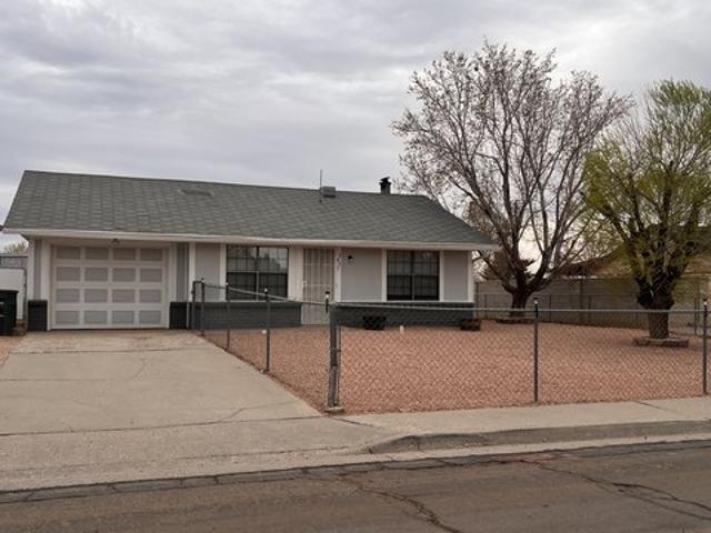 3421 Box Canyon Ave, Gallup, NM 87301