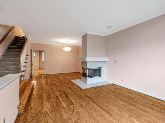 3421 El Camino Real 16E