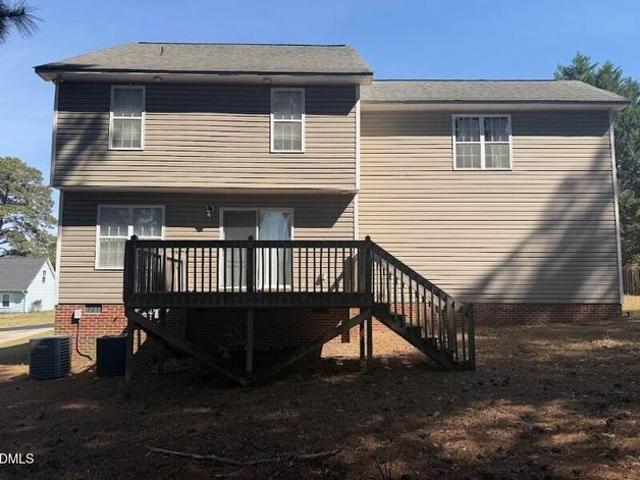 3421 Gables Dr, Fayetteville, NC 28311
