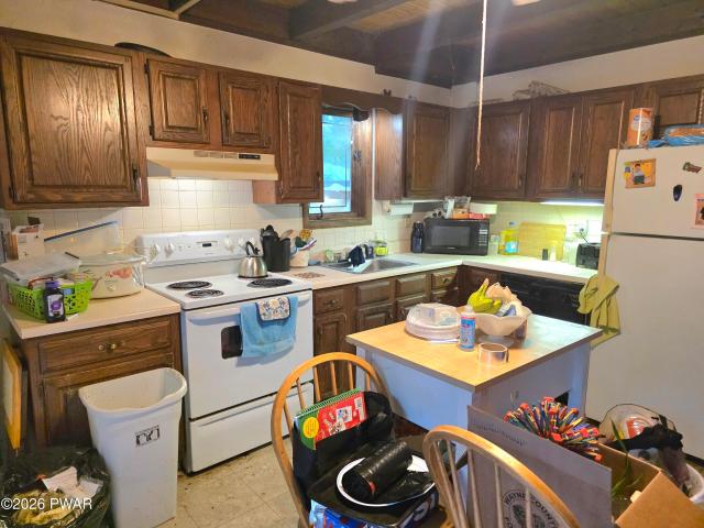 3421 Laurel Point