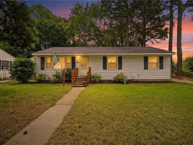 3421 W Weaver Rd, Hampton, VA 23666